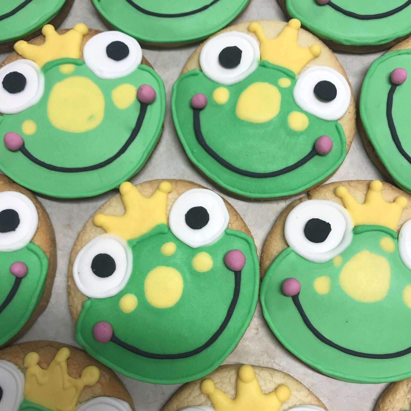 SUGAR COOKIE FROG PRINCE – Razzle Dazzle Cupcakes